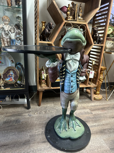 Vintage Bombay Butler Statue Frog Butler End Table Holding a Serving T ...